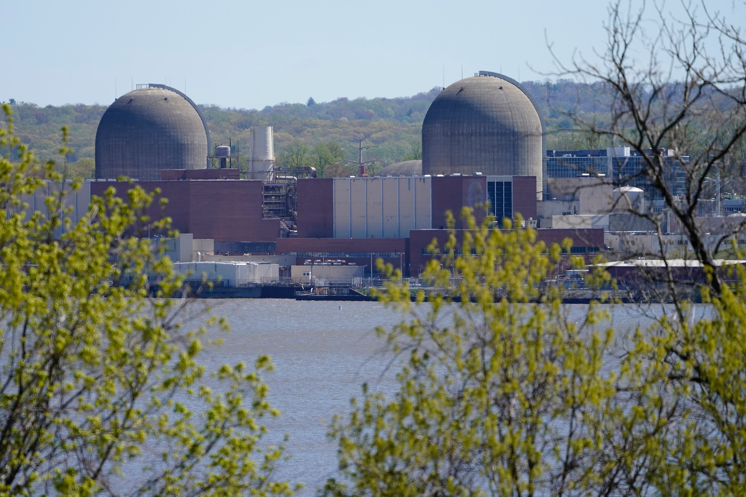 Gone Fission: Controversial Nuke Plant Near NYC Shuts Down | Courthouse ...