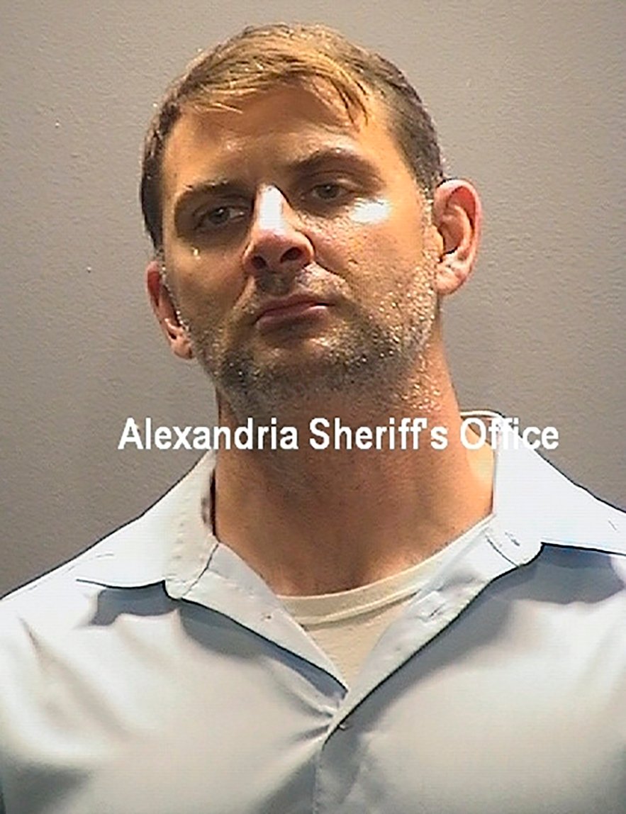 Ex-Army Green Beret Gets 15 Years for Russian Espionage | Courthouse ...