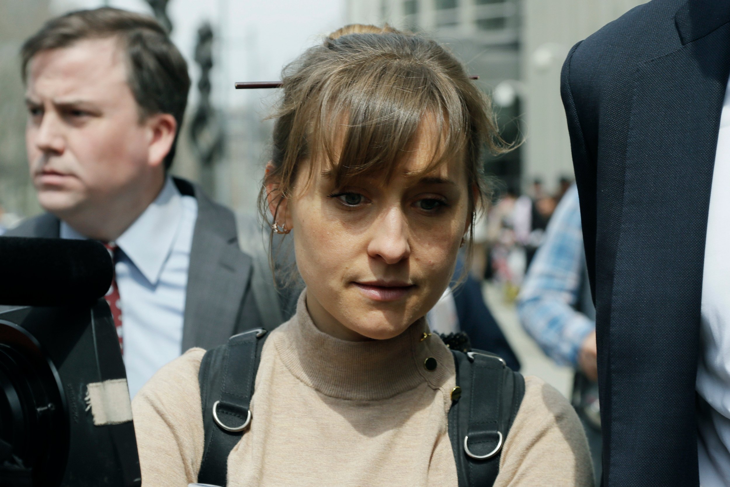 ‘Smallville’ Actress Allison Mack Gets 3 Years for Sex-Cult Recruitment ...