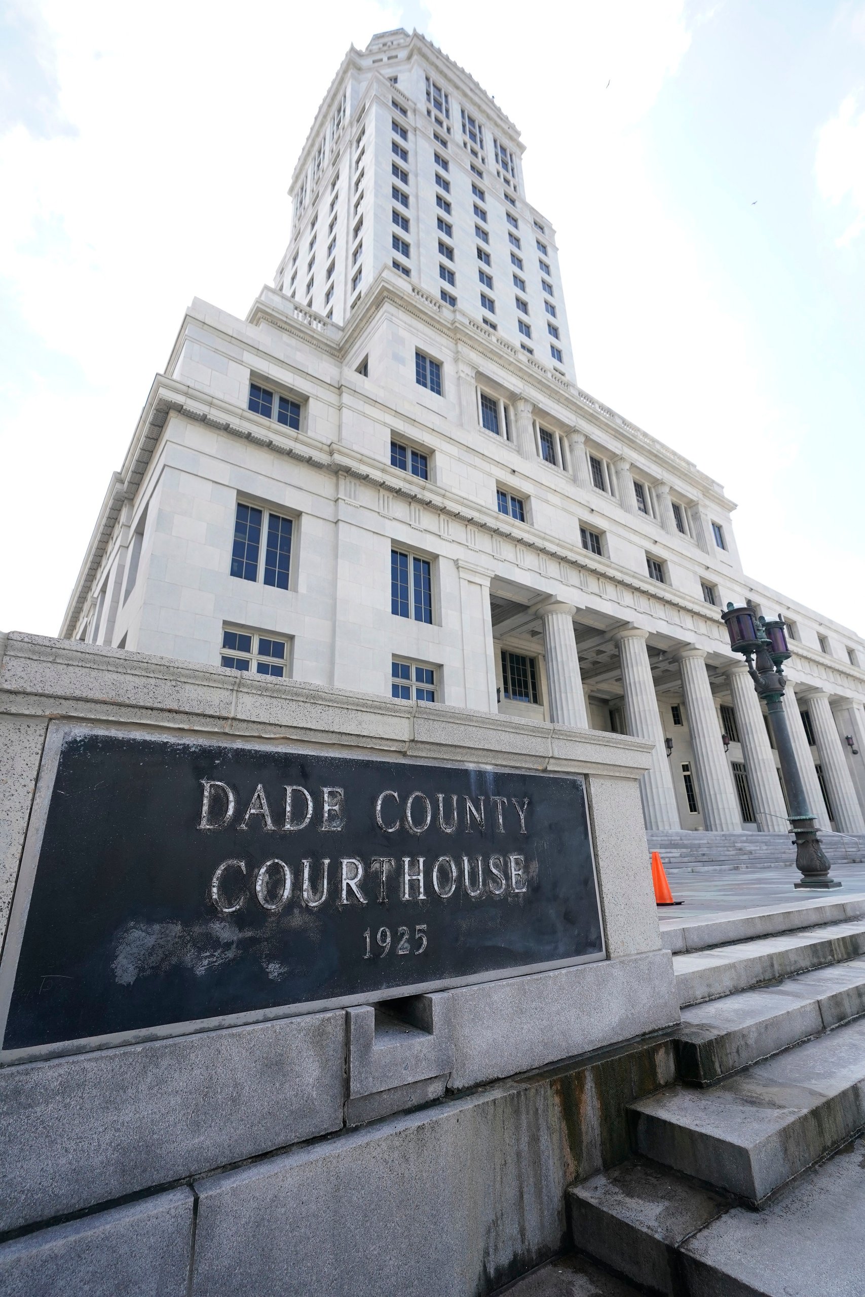 Review Prompted by Building Collapse Closes Miami Courthouse ...