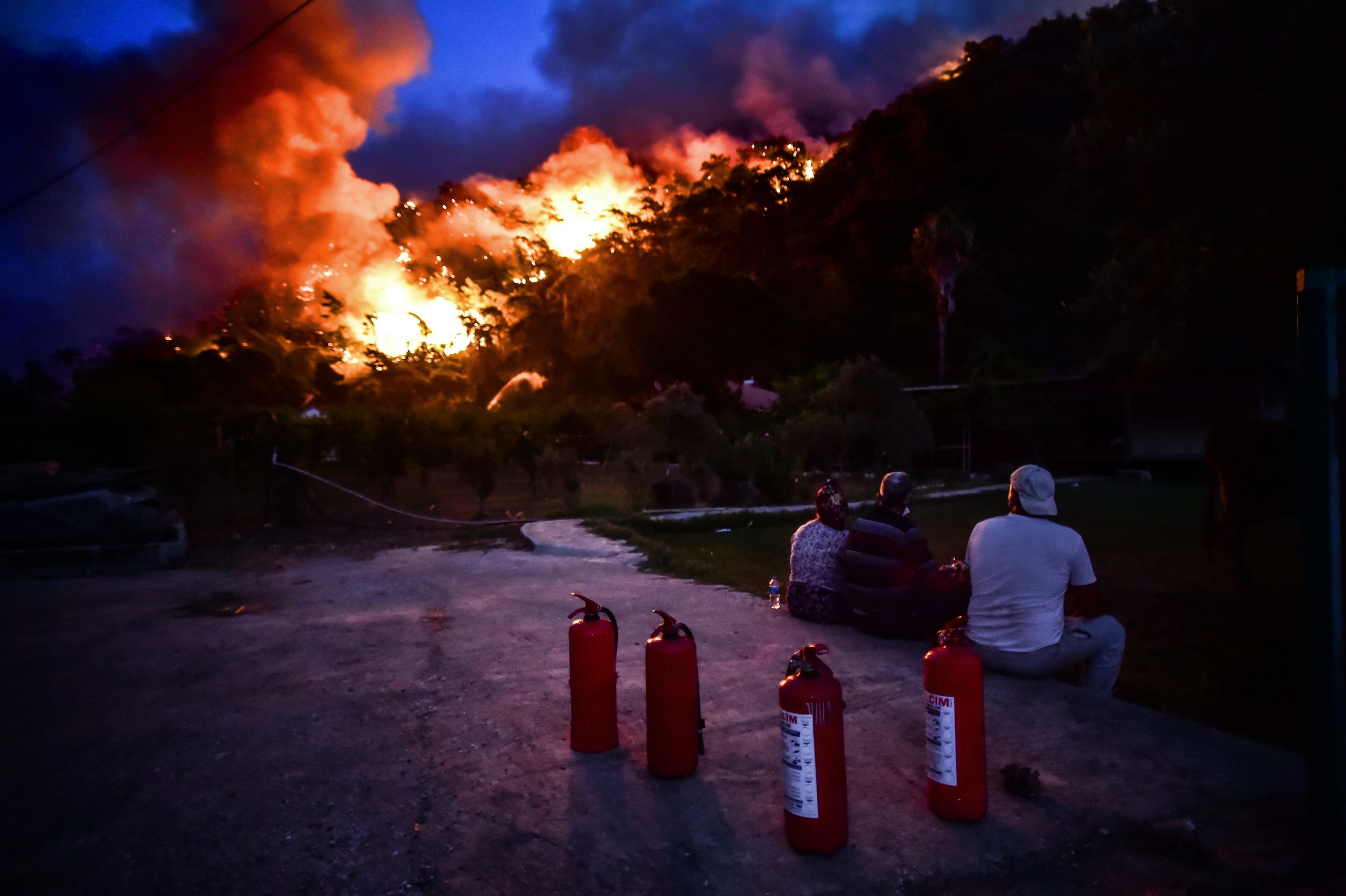 In heat emergency, southern Europe scrambles for resources | Courthouse ...