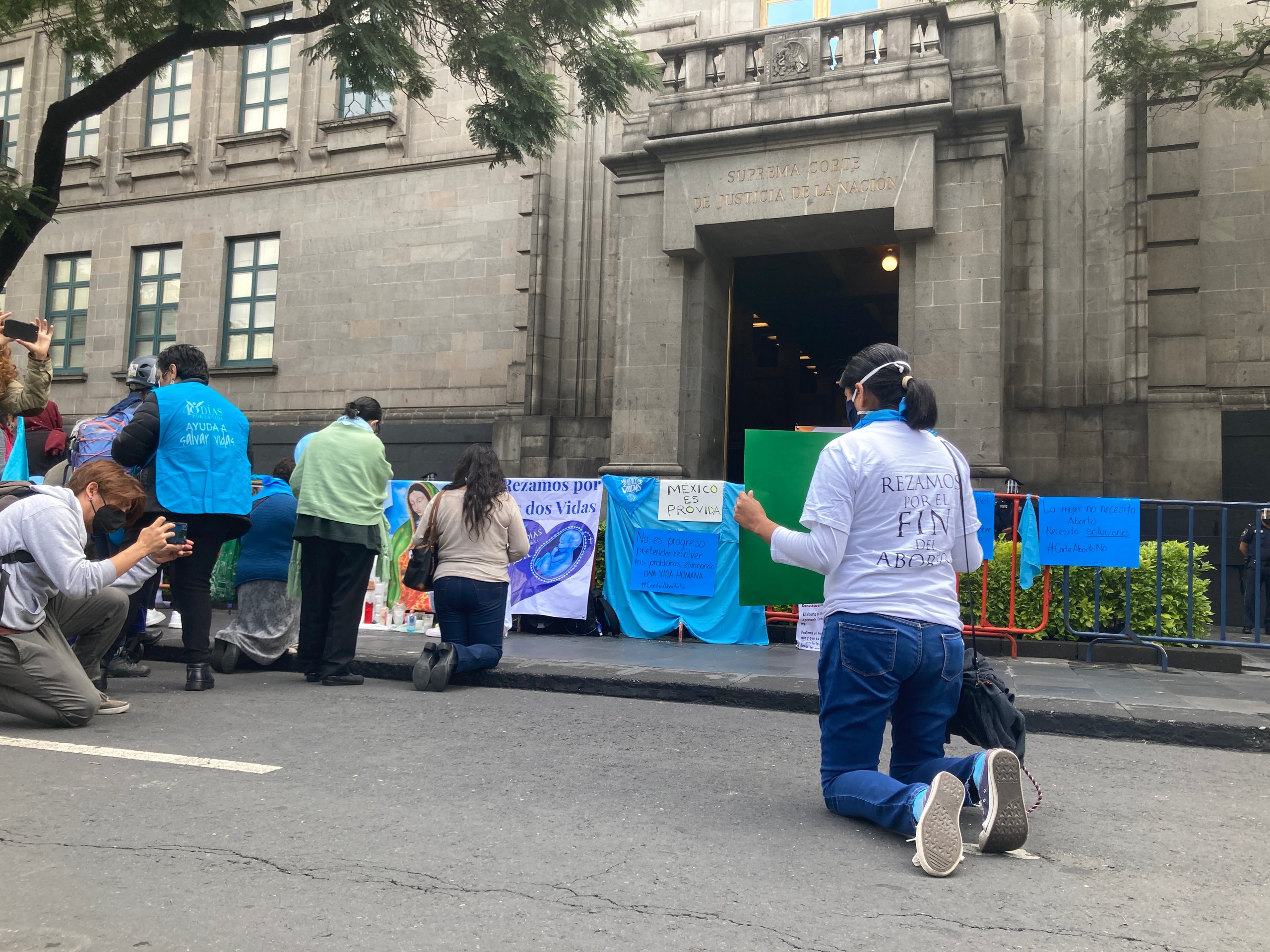 Mexico decriminalizes abortion nationwide, but divisions still run deep ...