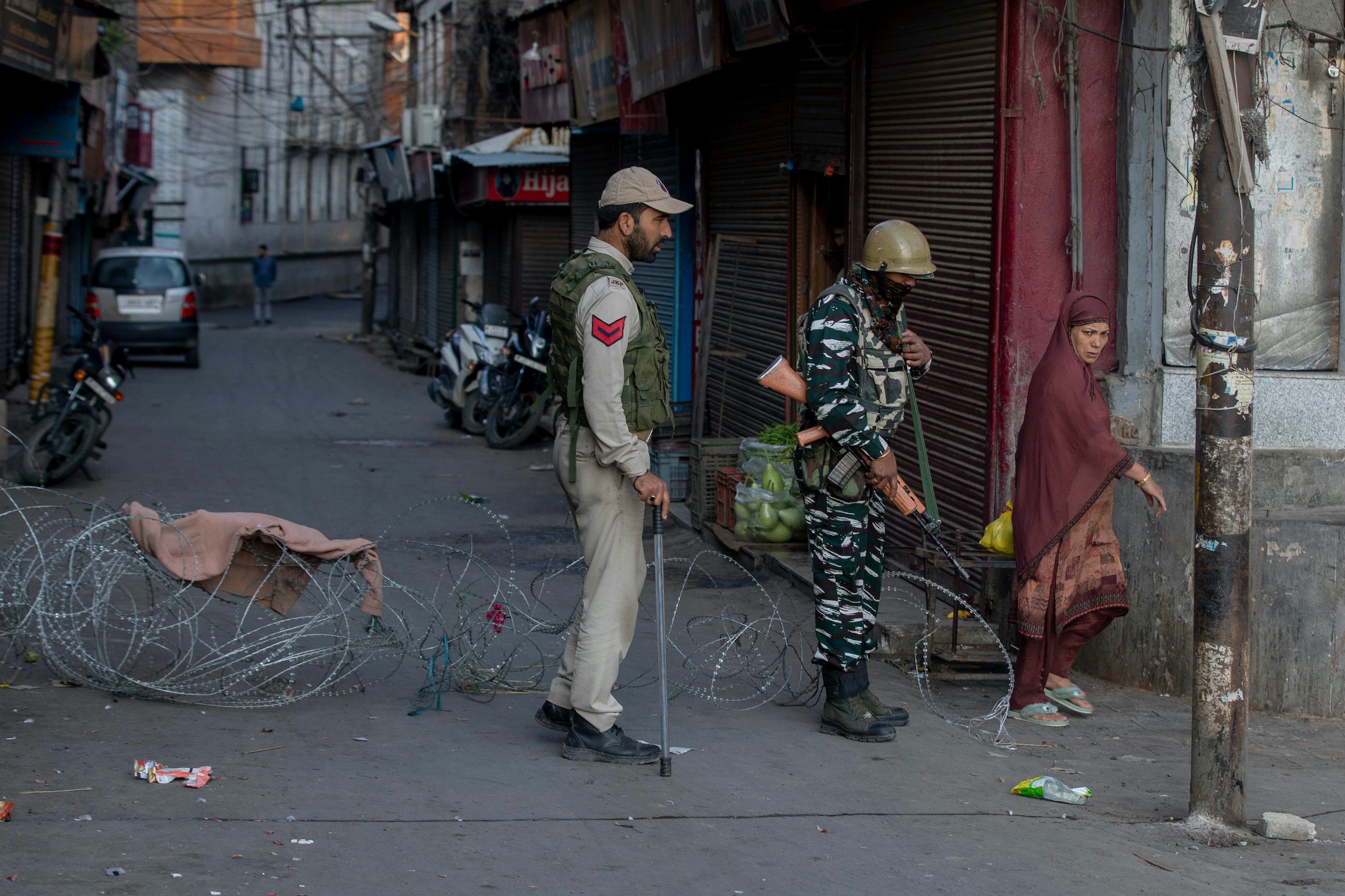 Kashmir lockdown continues after anti-India leader’s death | Courthouse ...