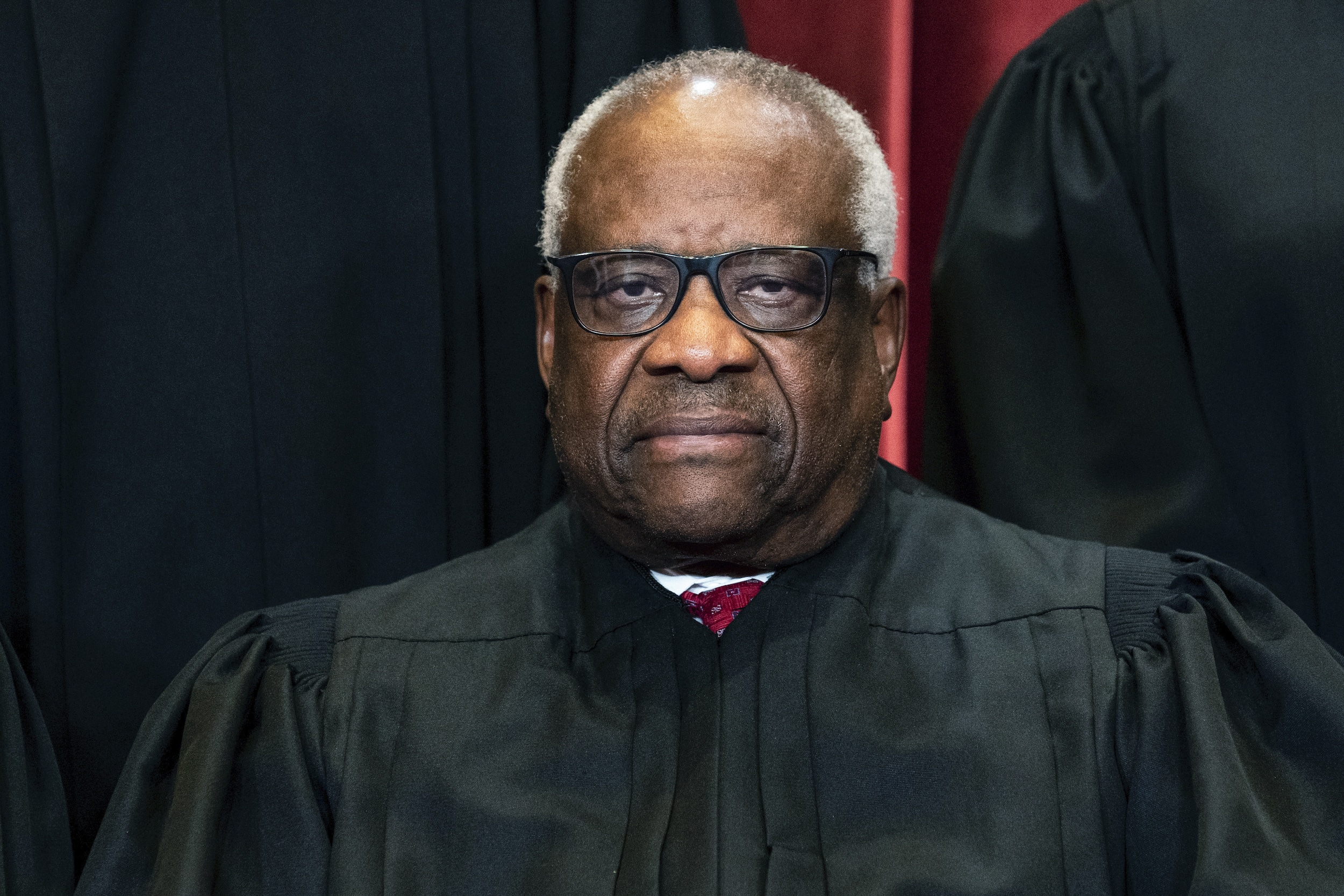 Partisan fight over Justice Thomas dominates hearing on Supreme Court ...