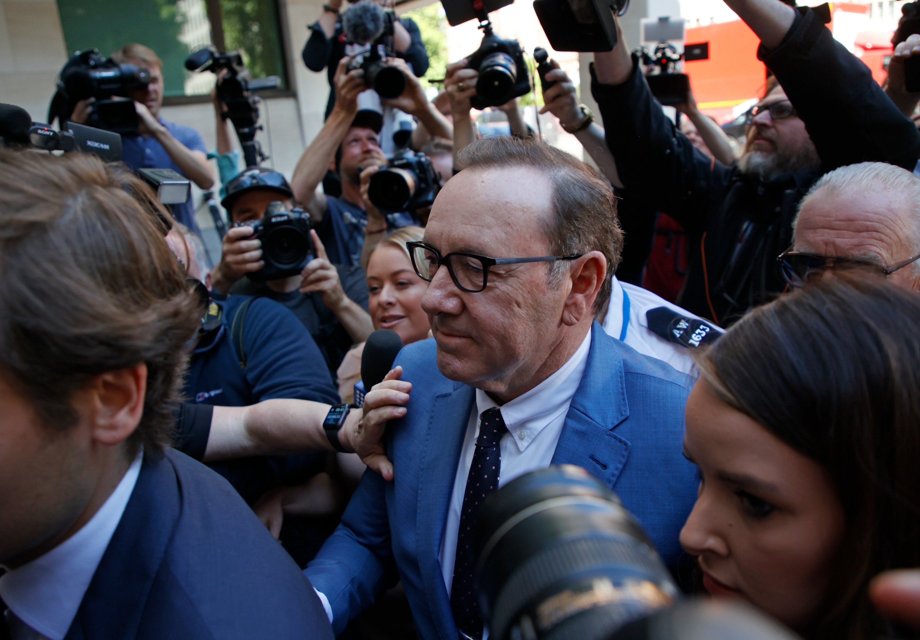 Kevin Spacey accuser ‘jolted’ seeing him in court, he testifies ...
