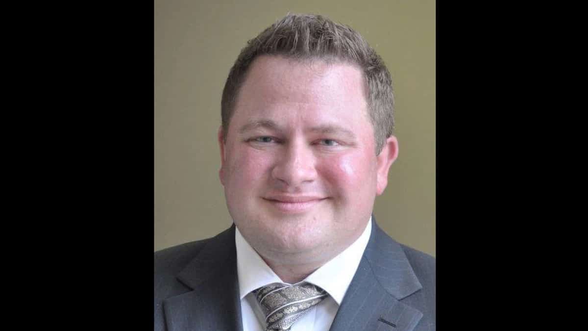 Former Nebraska county attorney who stalked estranged wife’s boyfriend ...