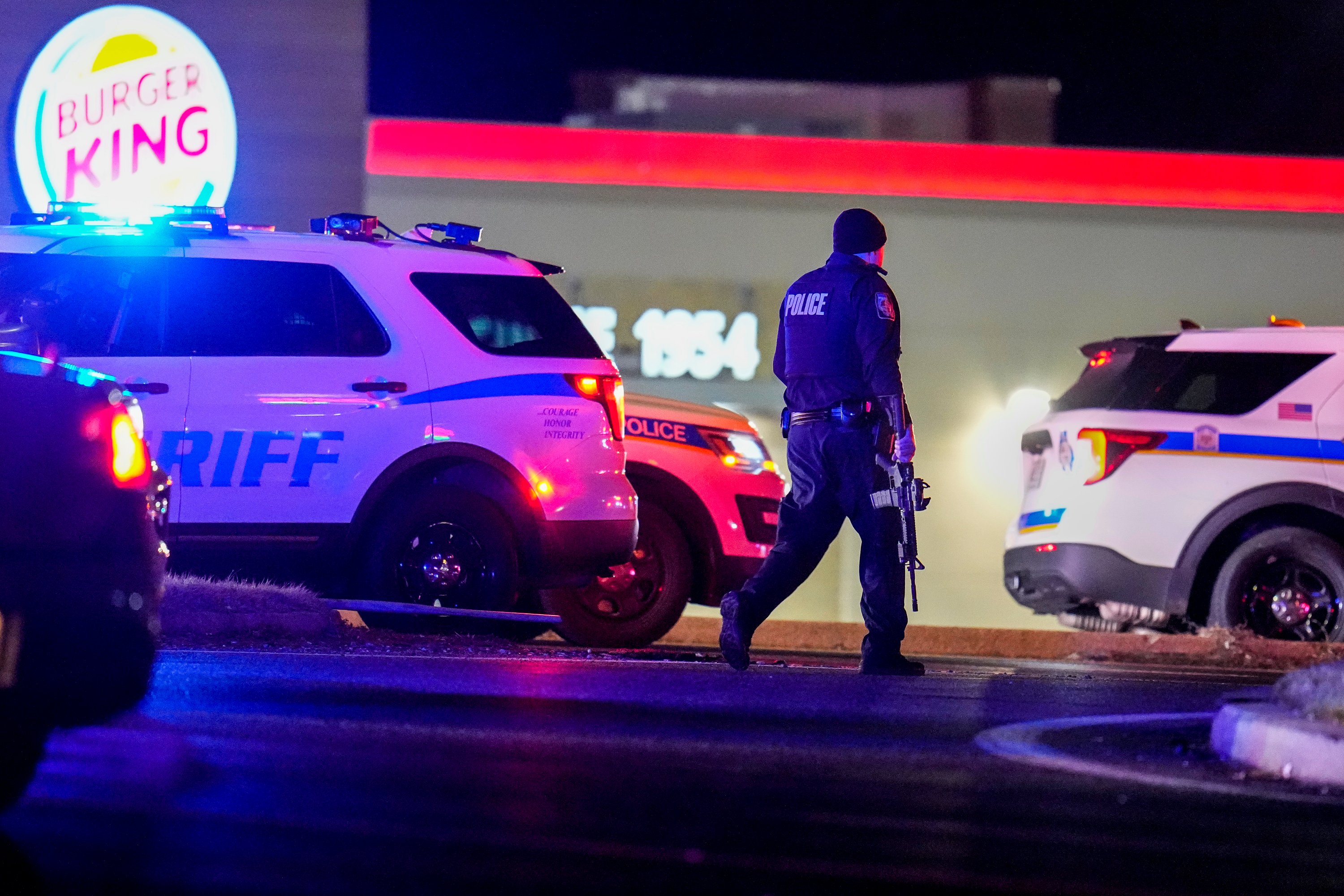 Maryland manhunt ends with arrest in woods, 2 officers shot ... Maryland manhunt ends with arrest in woods, 2 officers shot ...