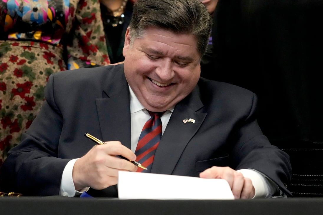 Illinois governor signs bill ushering in new protections from ...