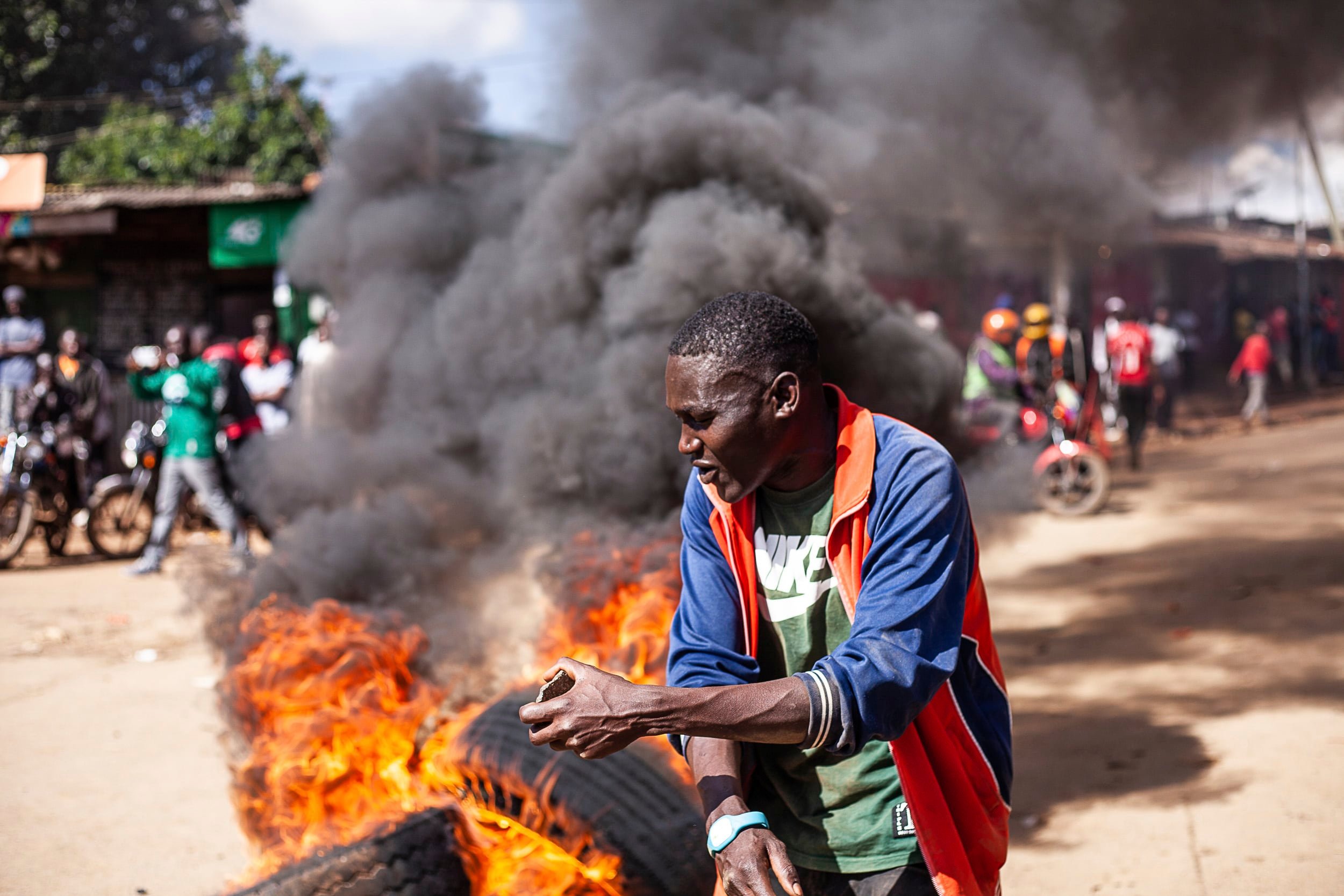 Anti-government protesters in Kenya march in Nairobi streets ...