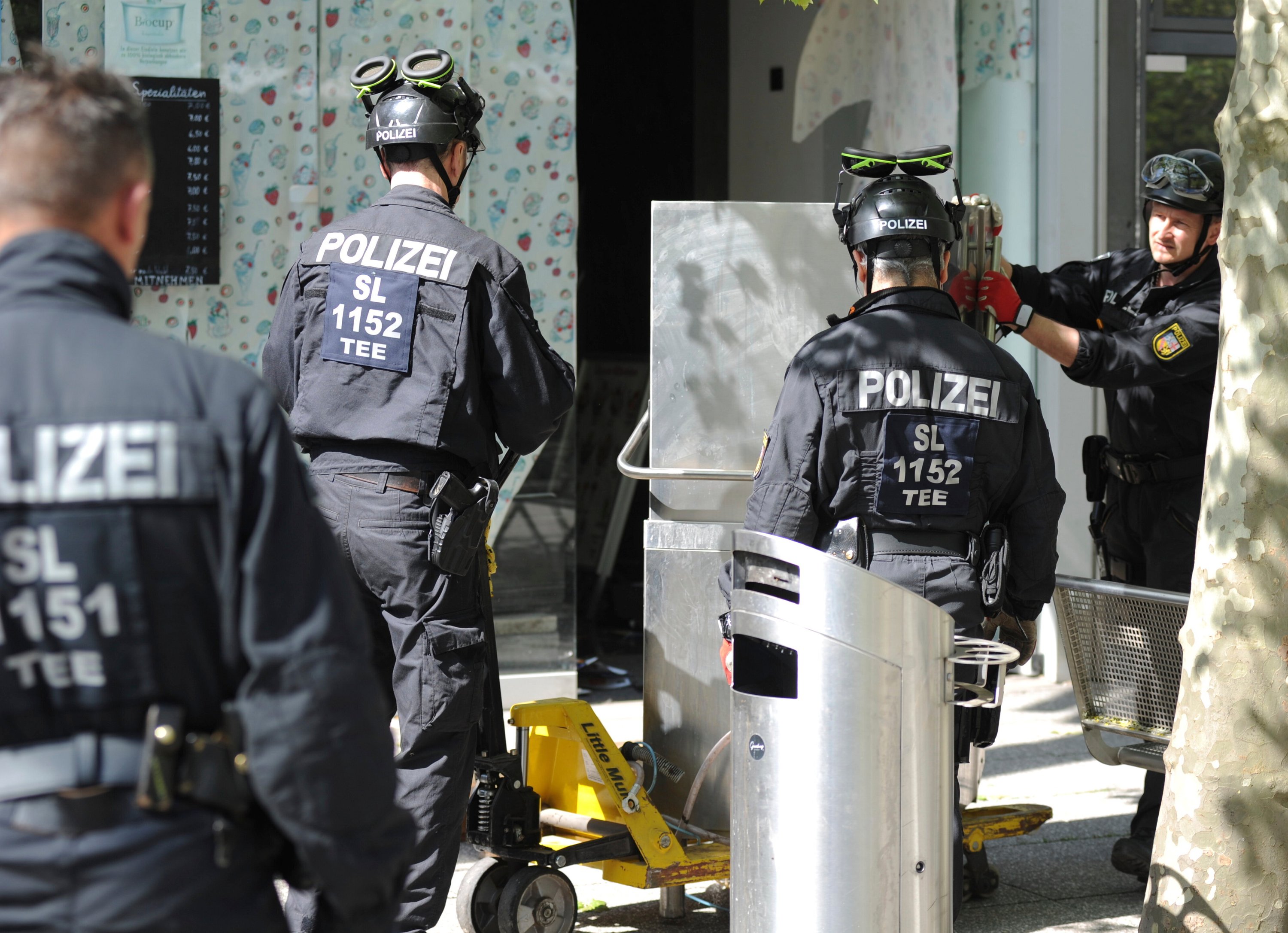 EU plagued by hundreds of dangerous crime gangs: Europol report ...