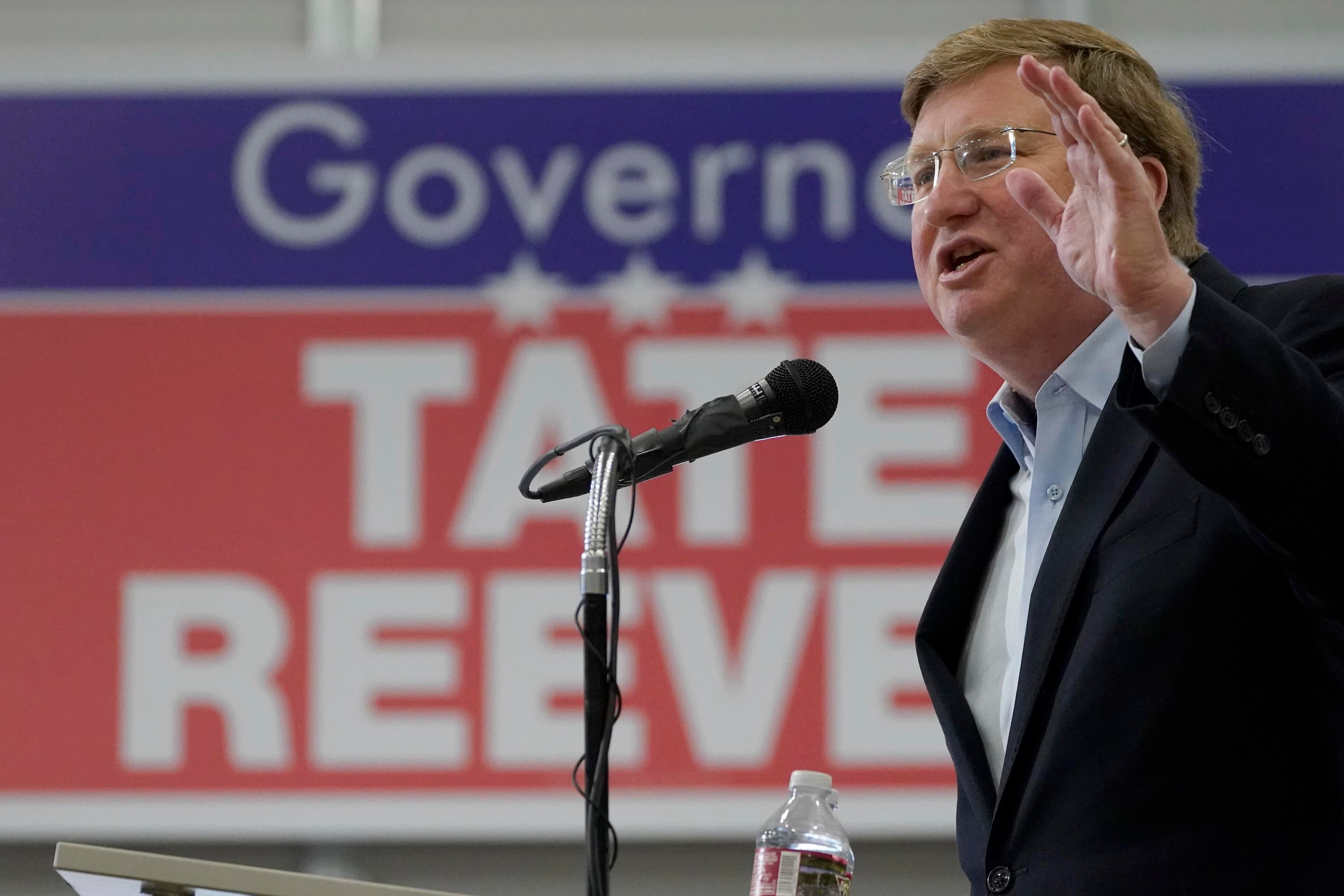 No sign of Mississippi Gov. Tate Reeves fulfilling pledge on campaign ...