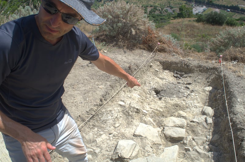 Buried ancient city slowly emerges from Sicilian dirt