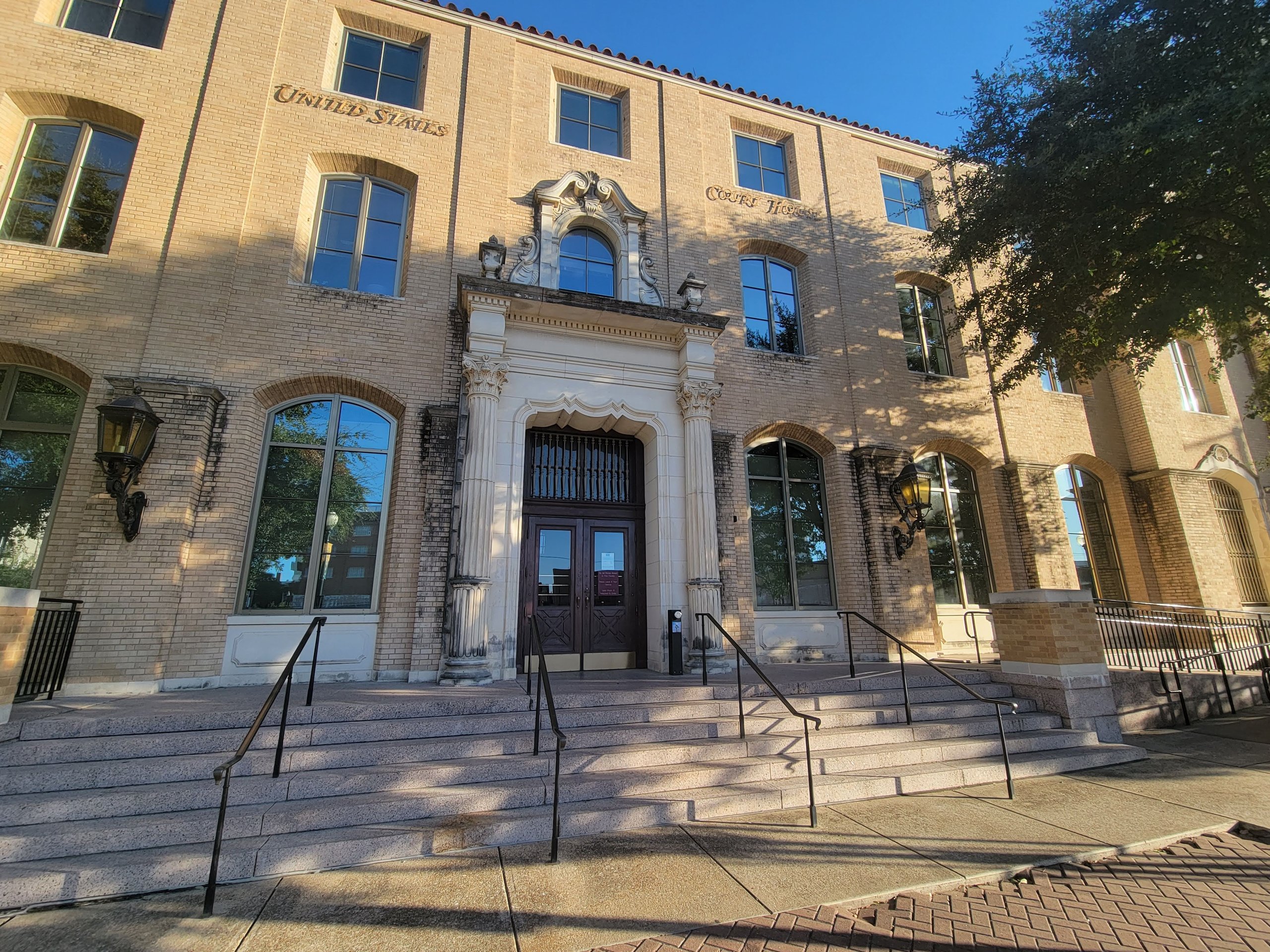 Title IX trial over Baylor handling of student assaults kicks off ...