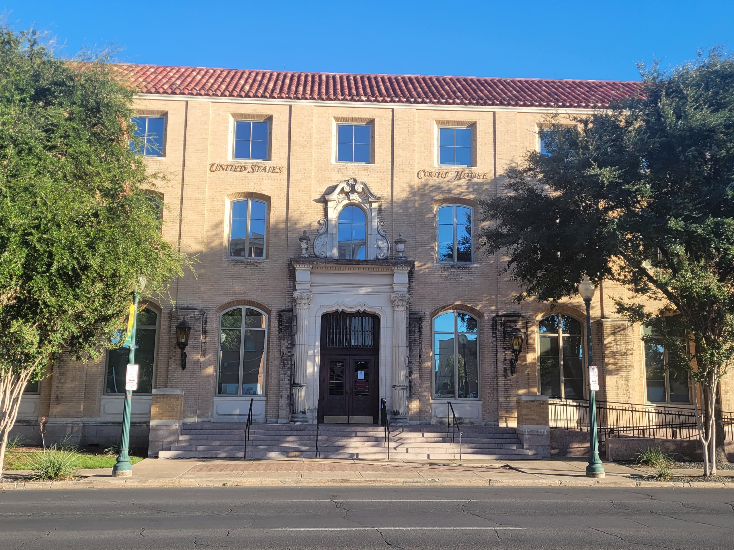 Federal judge dismisses gross negligence claims against Baylor and ...