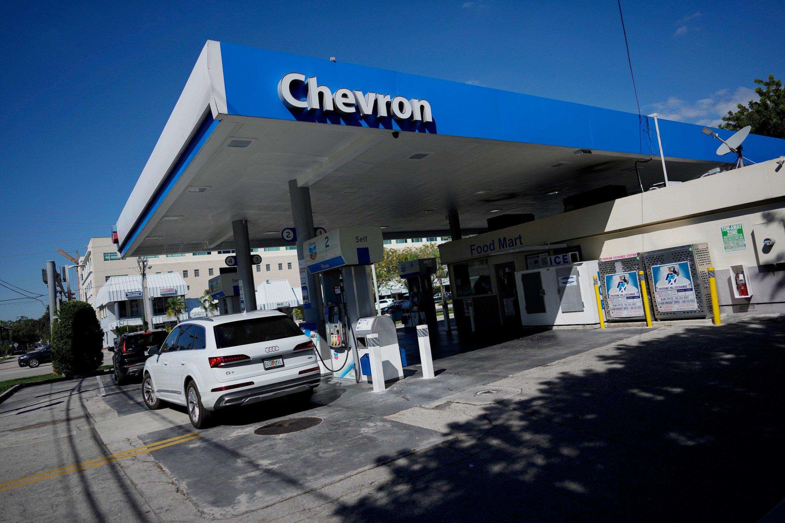 FTC opens inquiry of Chevron-Hess merger, marking second review this ...