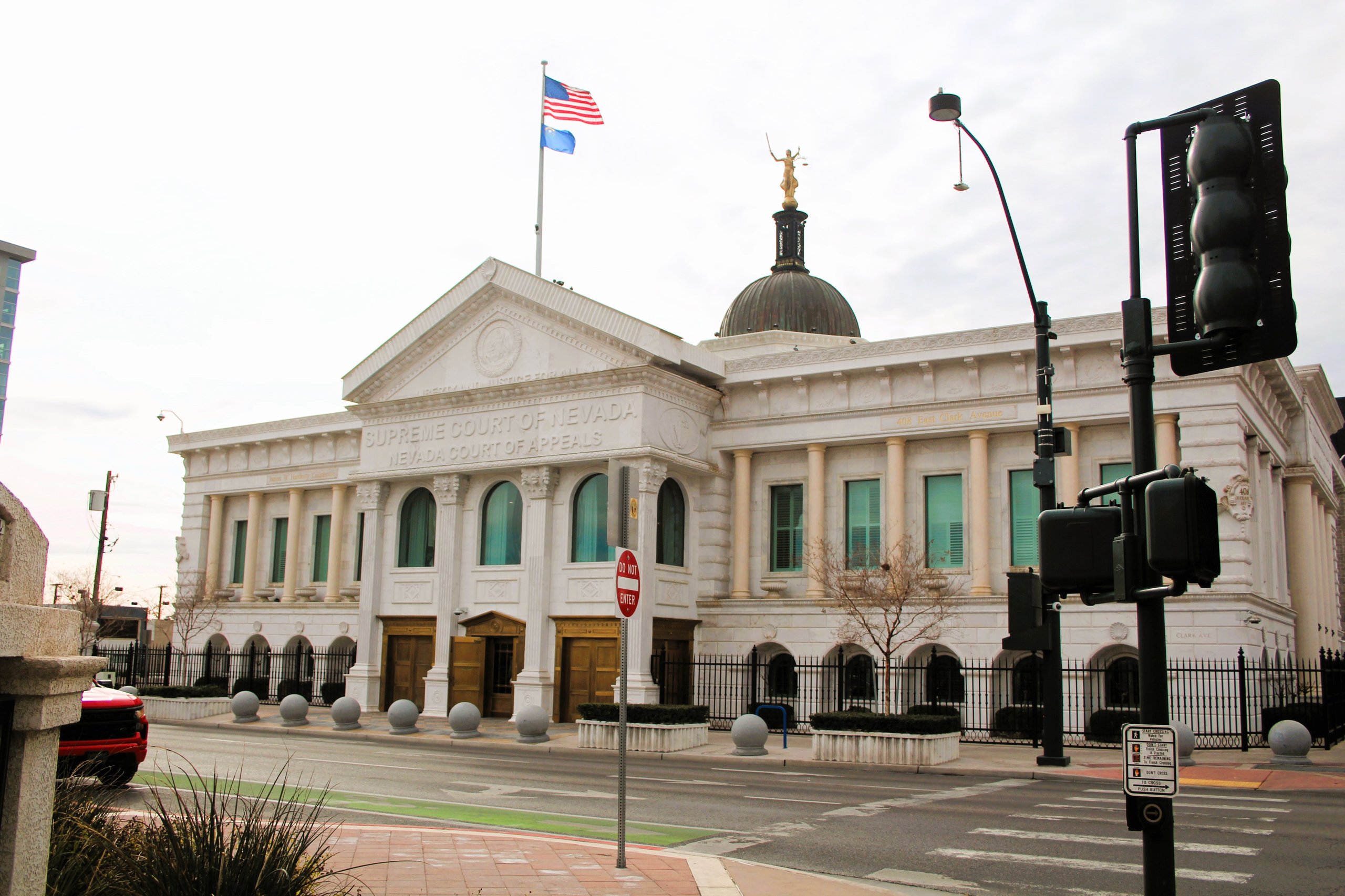 Nevada Supreme Court sides with AP in Wynn defamation suit | Courthouse ...