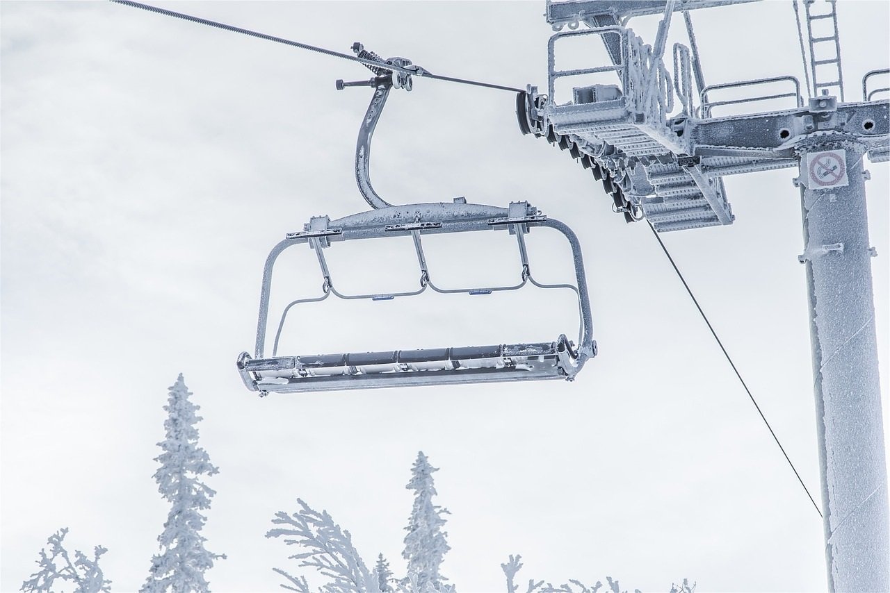 Colorado Supreme Court considers negligence claim over ski lift fall ...