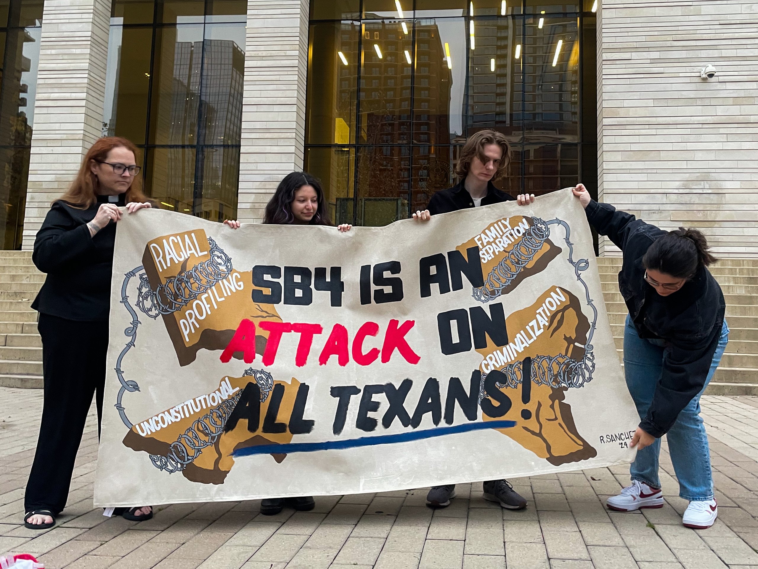 Federal judge blocks Texas immigration law | Courthouse News Service