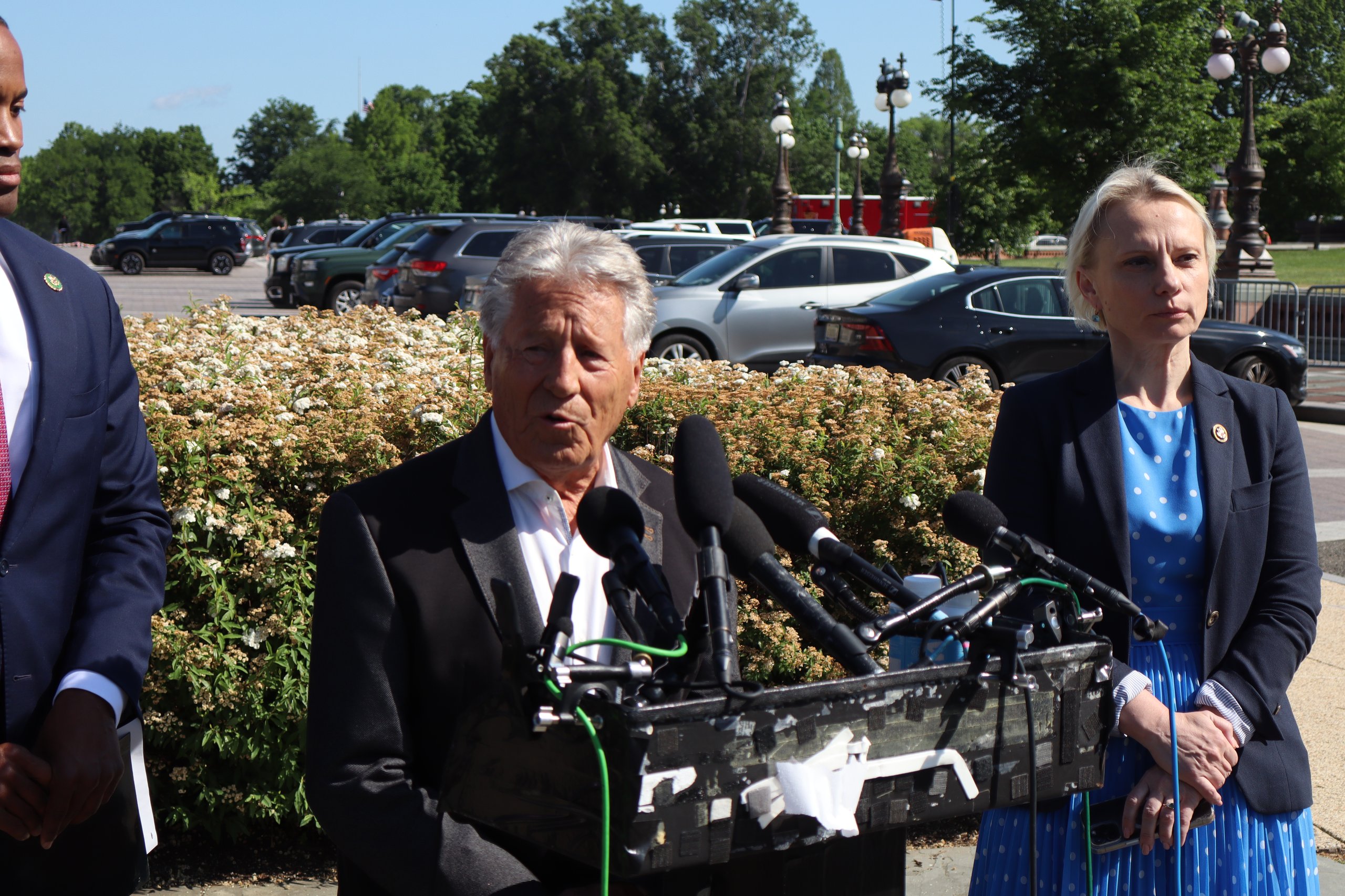 Lawmakers highlight Capitol Hill influence on approval of GM Formula ...