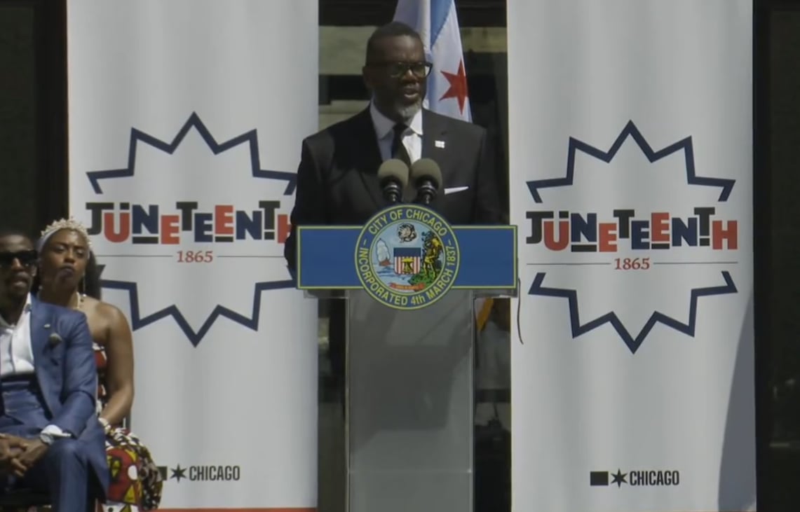 DOJ to investigate Chicago's hiring practices following mayor's comments | Courthouse News Service