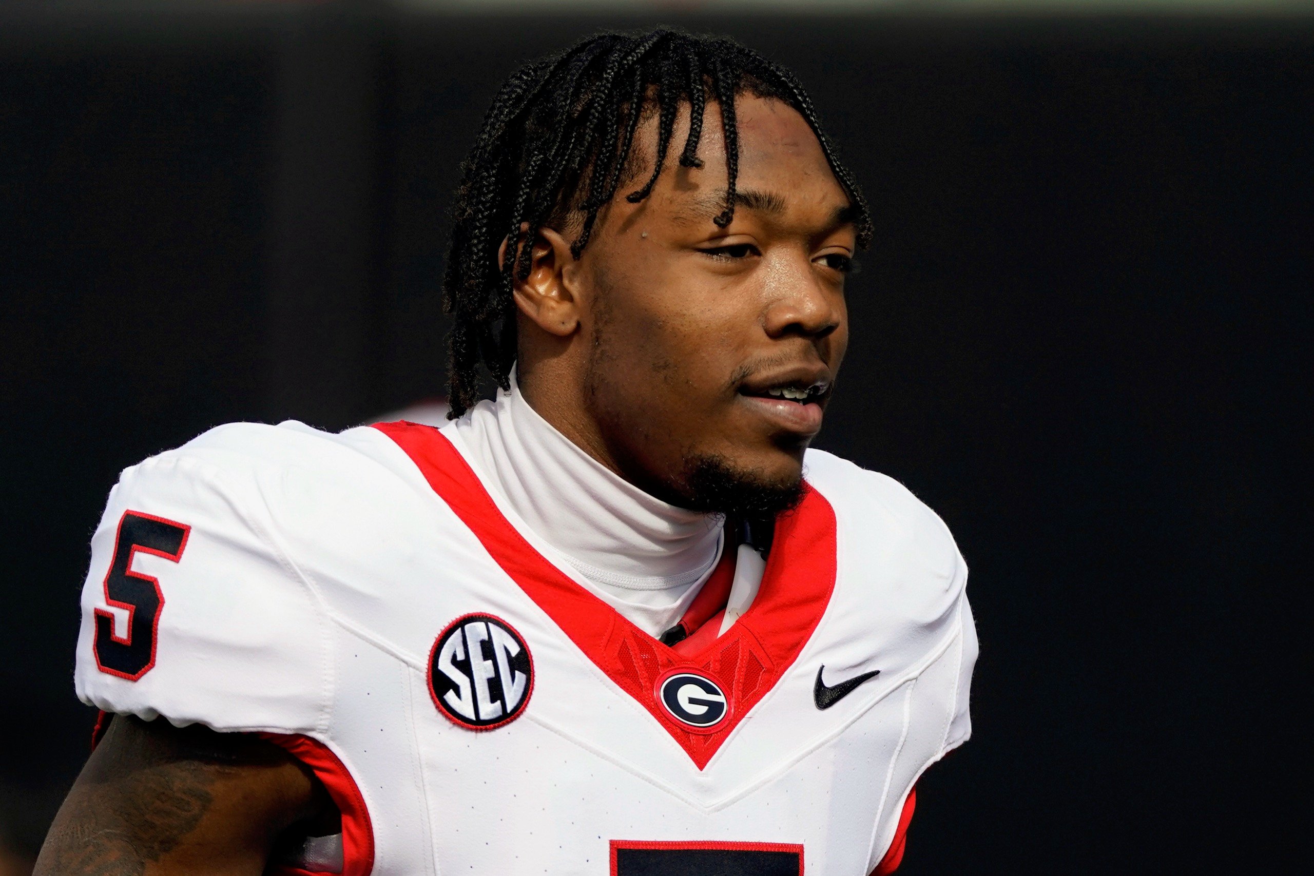 Georgia wide receiver Rara Thomas arrested on cruelty to children ...