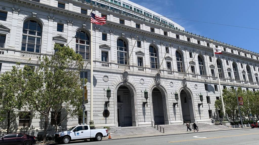 California Supreme Court reverses death penalty inmate’s conviction ...