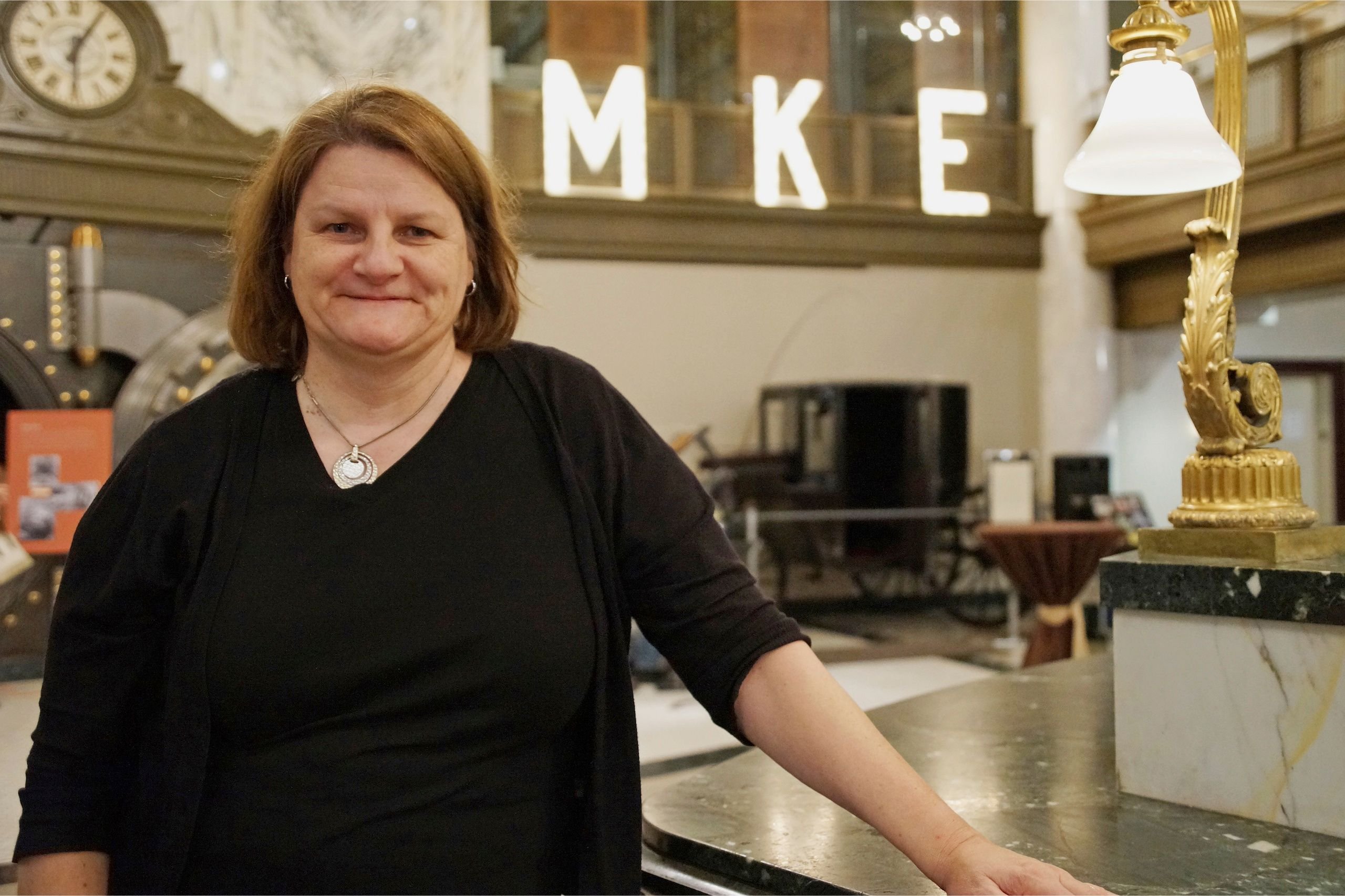 FBI arrests Milwaukee judge accused of aiding escape from ICE ...