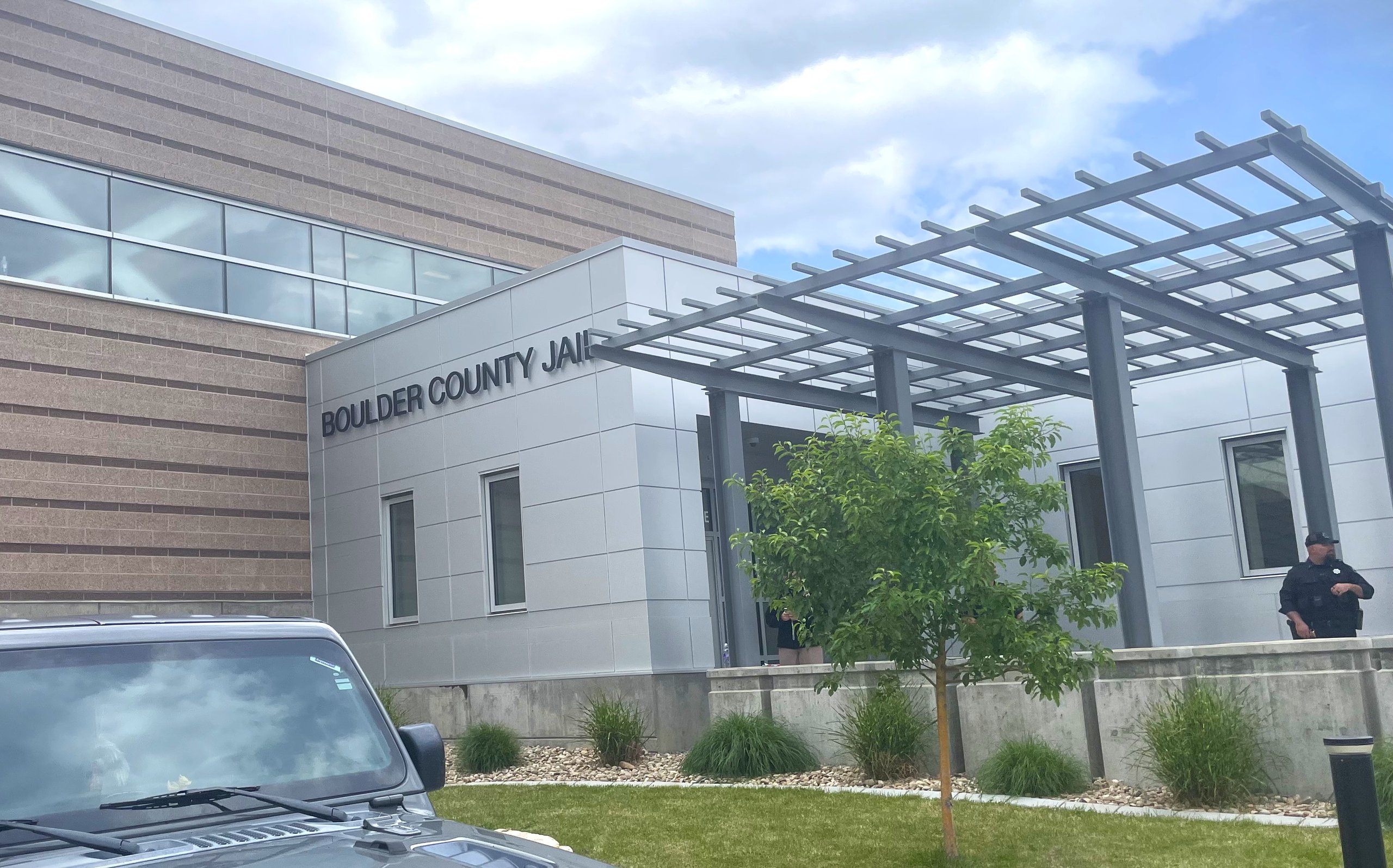 Man faces 28 attempted murder charges for Colorado firebombing ...