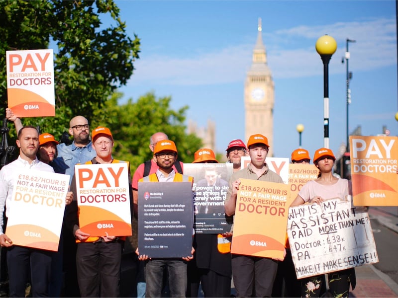 Doctors in England start a 5-day strike over pay. The government says ...