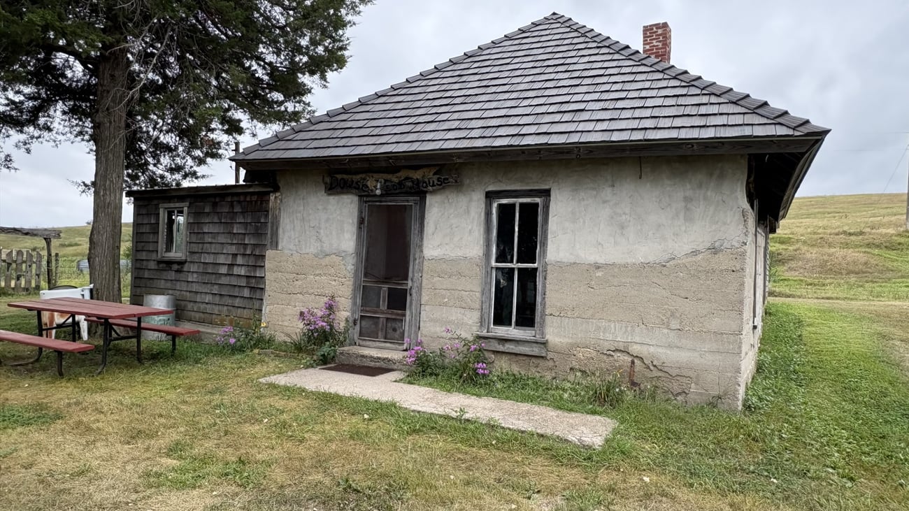 Sod houses once filled Great Plains, but few remain today | Courthouse ...