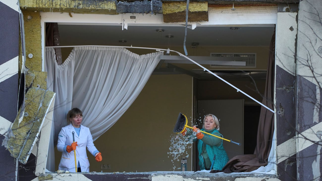 Paris court finds 10 people guilty of cyberbullying Brigitte Macron ...