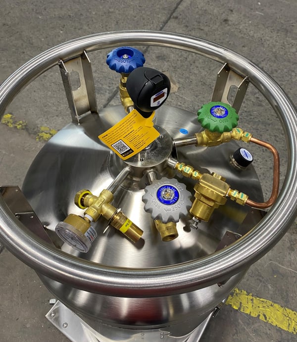 Dura-Cyl 120-Liter Liquid Nitrogen (LN2) Supply Tank