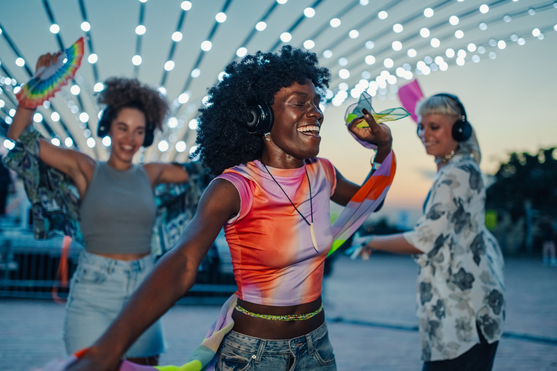 Silent Discos & 5 Interactive Wedding Entertainment Ideas Houston ...