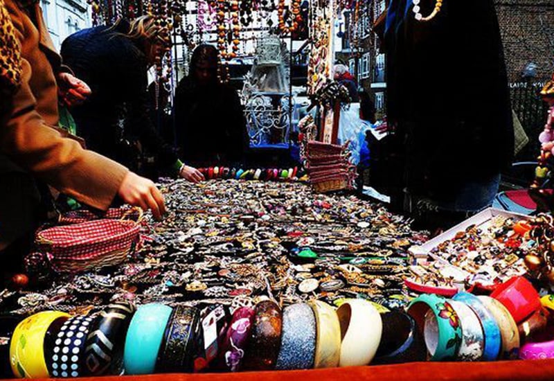 The Ultimate Guide to Visiting Portobello Market | Strawberry Tours