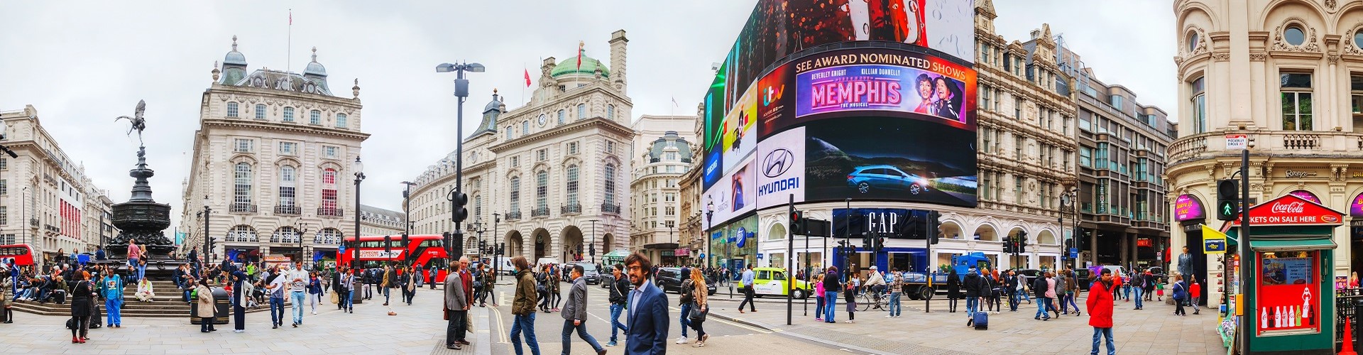 The Ultimate Guide to Visiting Piccadilly Circus in 2025 | Strawberry Tours