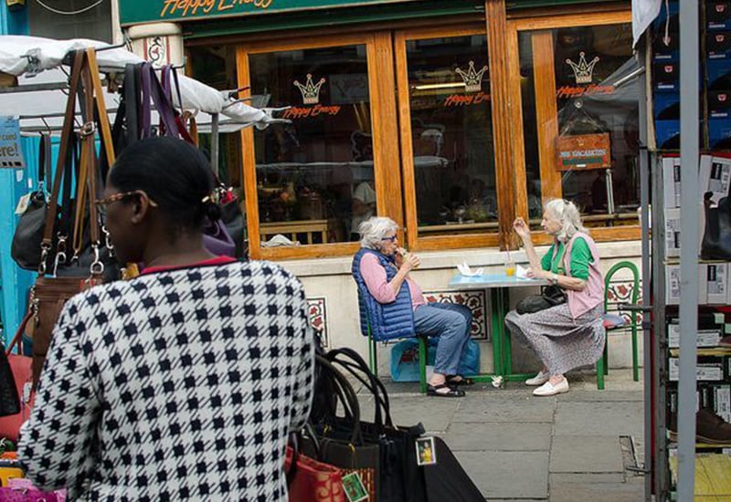 The Ultimate Guide to Visiting Portobello Market | Strawberry Tours