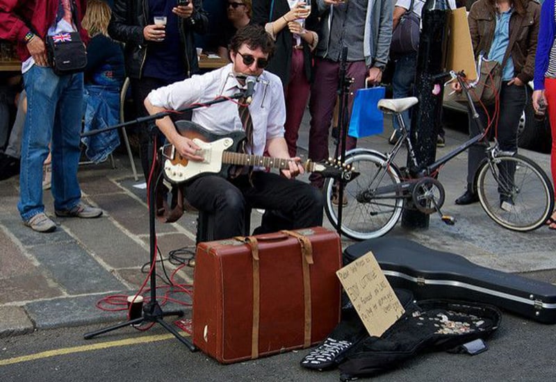 The Ultimate Guide to Visiting Portobello Market | Strawberry Tours