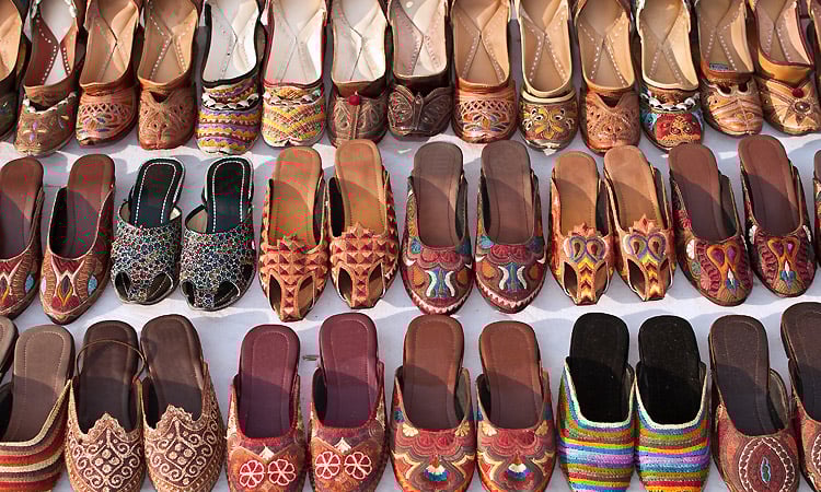 Best Shops For Souvenir Shopping in Udaipur | Indian Holiday