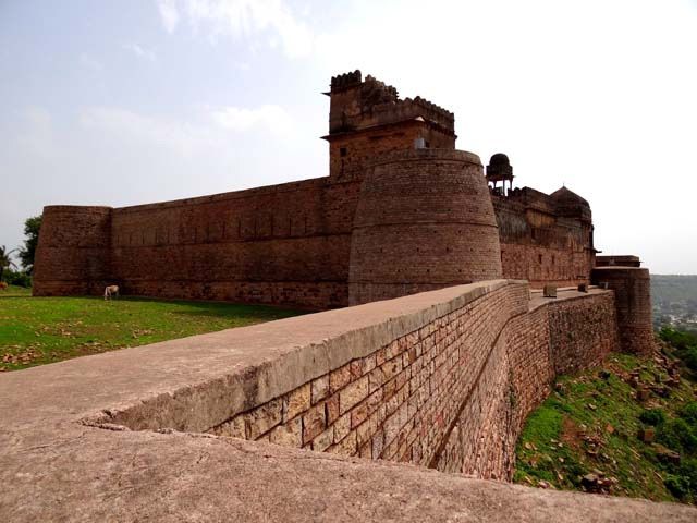 Most popular Forts and Palaces in Madhya Pradesh