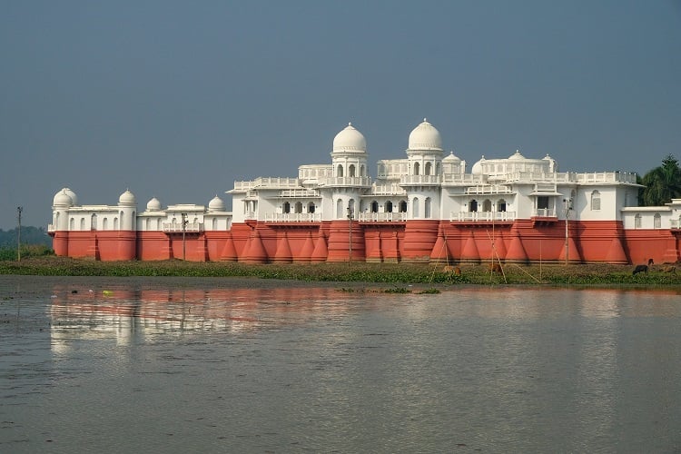 Explore Neermahal - The Largest Water Palace