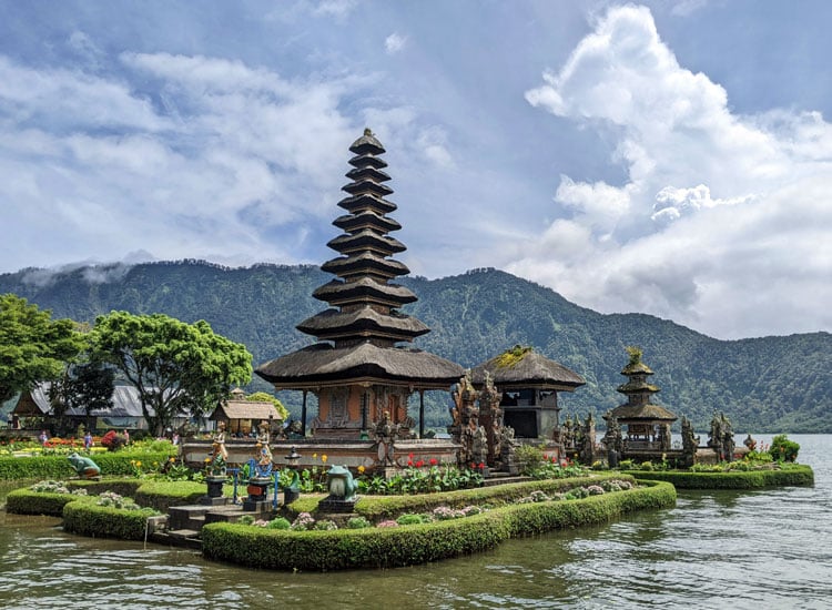 What to Pack for Bali in 2026: Seasonal Checklist & Travel Tips ...