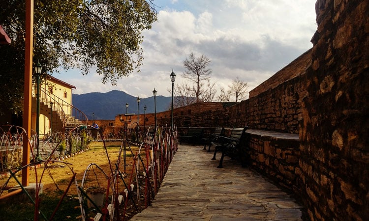 Best Places to Visit in Pithoragarh | Indian Holiday