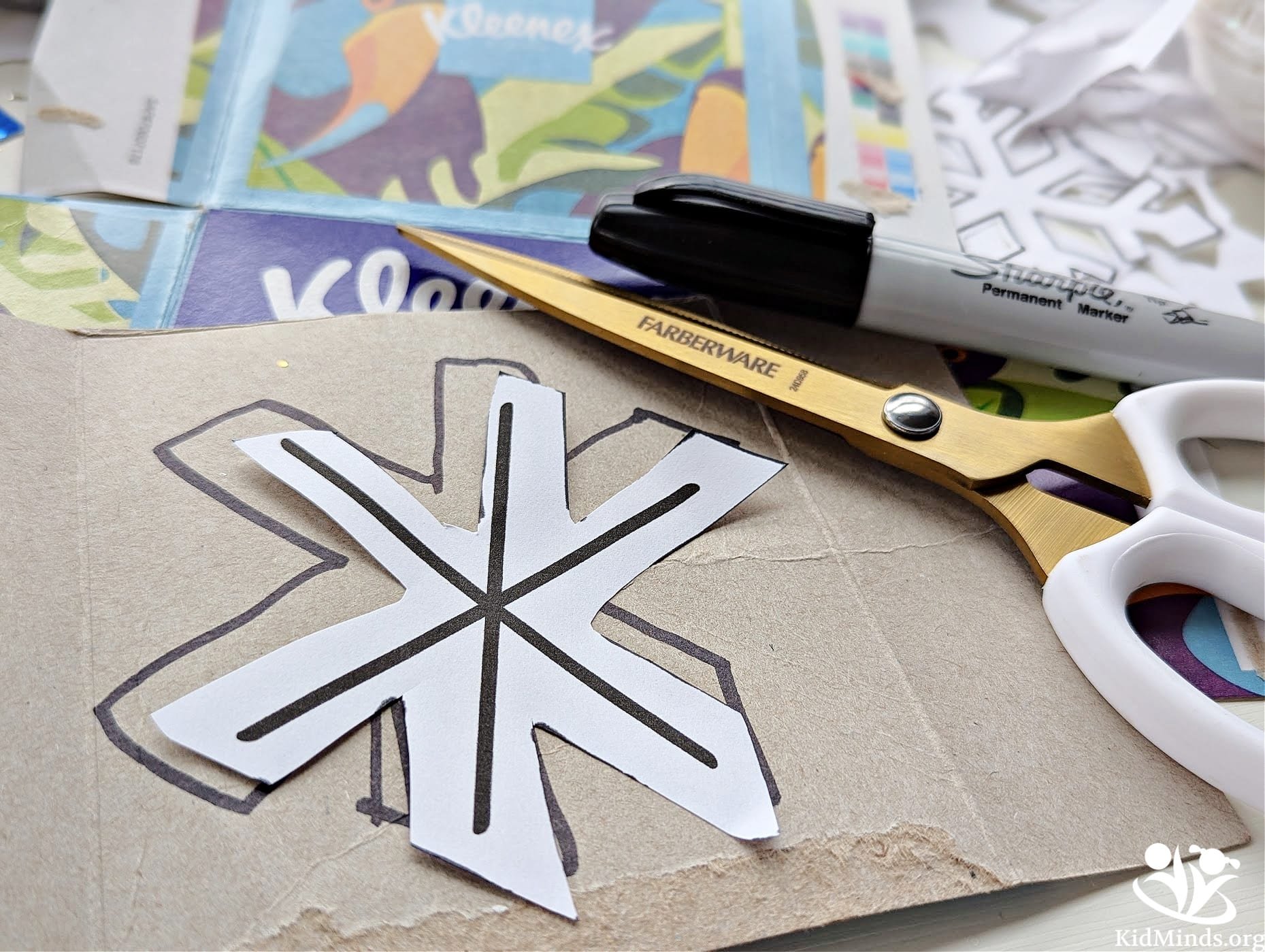 How to Make Yarn-Wrapped Snowflakes | KidMinds