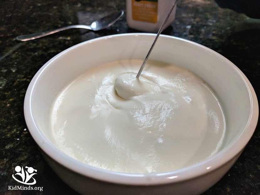 The Best Food Science for Kids: Amazing One-Minute Cake | KidMinds