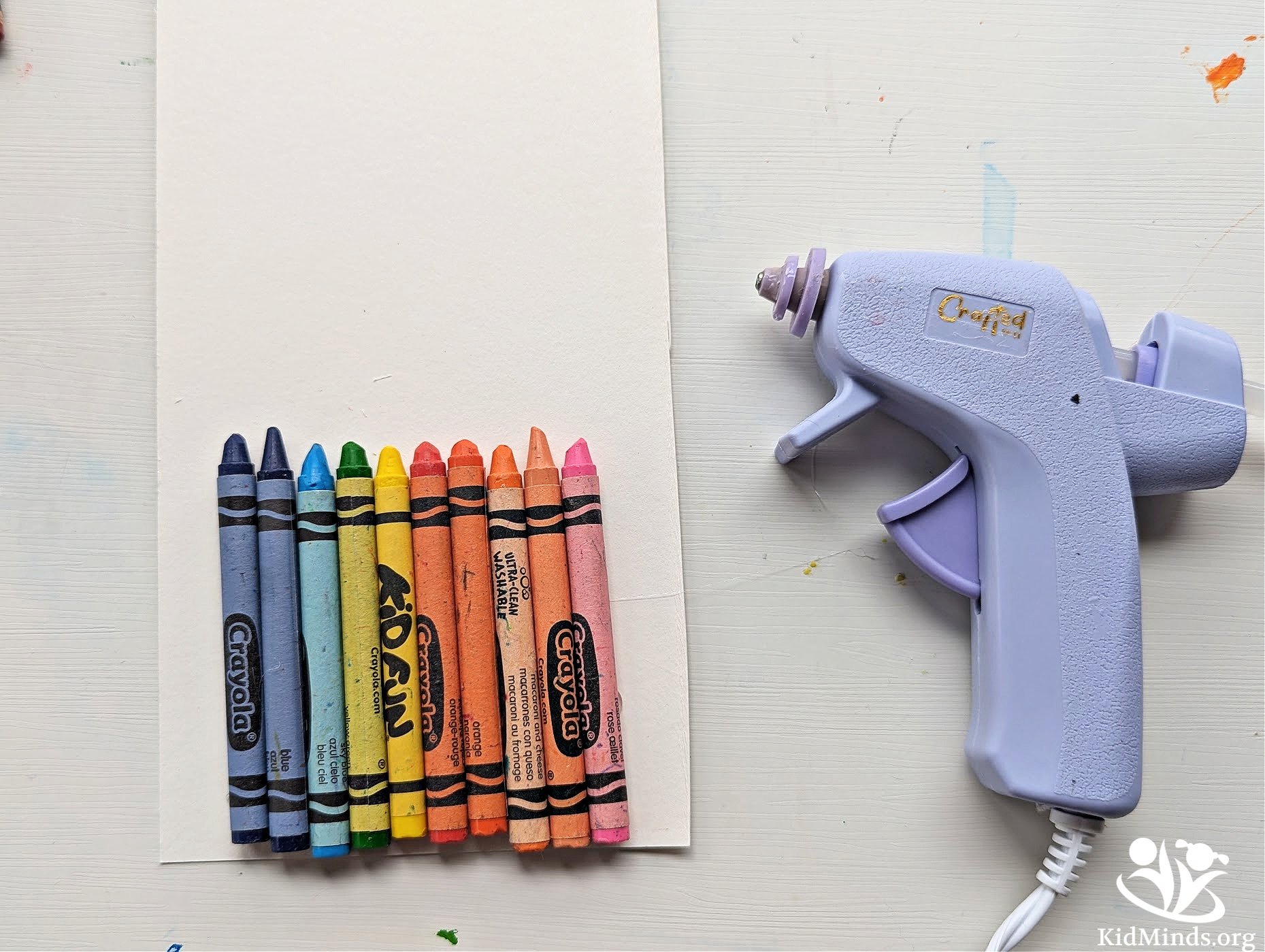 How to Make Melted Crayon Flower Art (Free PDF) | KidMinds