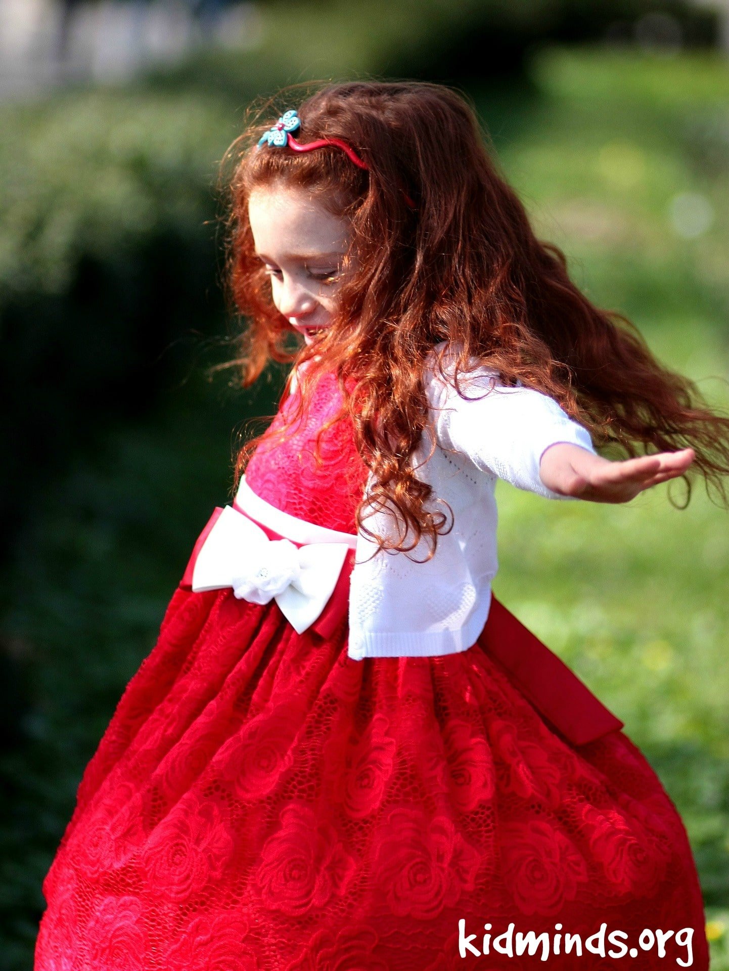 The Physics of Twisting for Kids | KidMinds