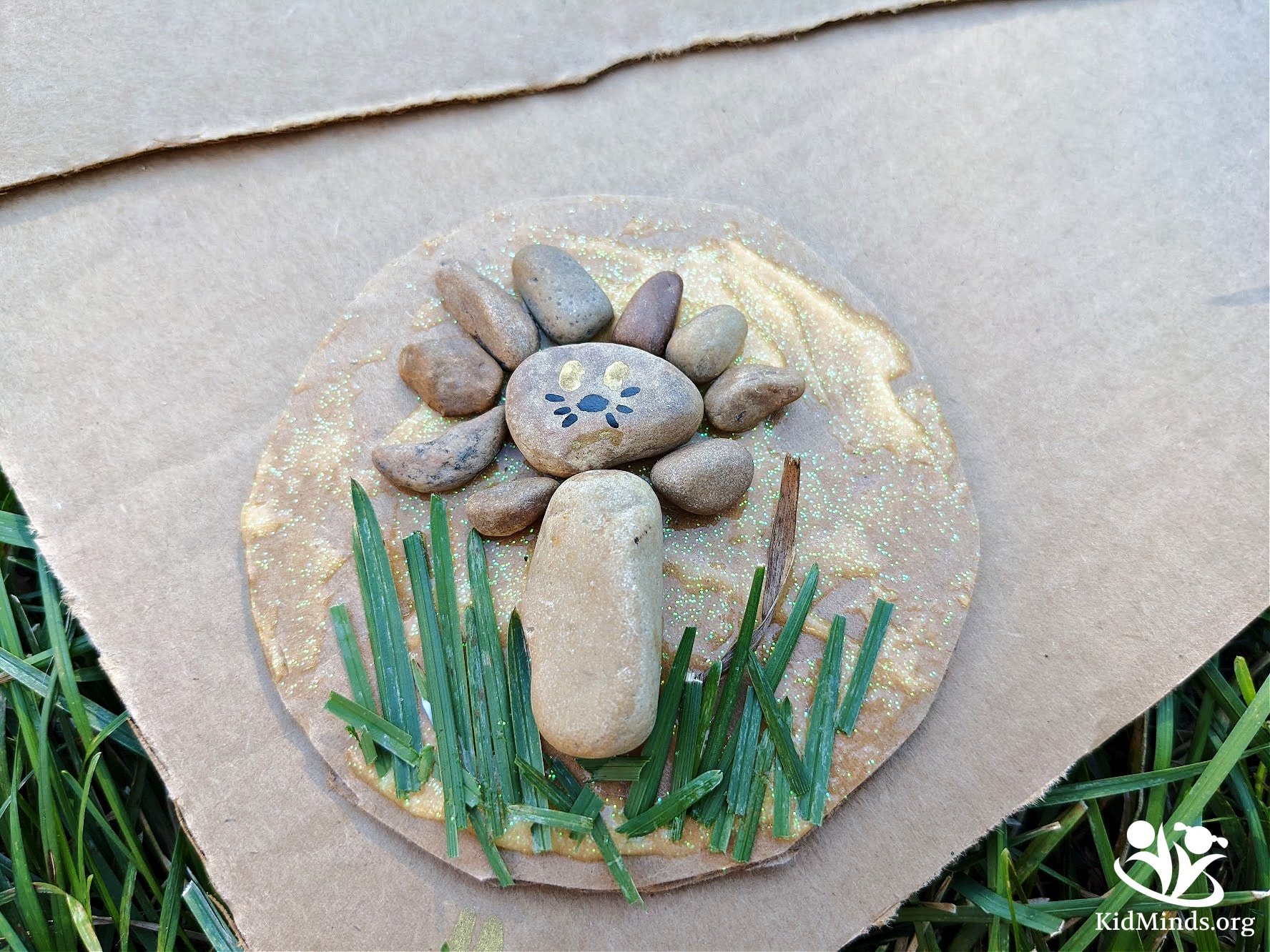 How to Make Pebble Puppets With Your Kids | KidMinds