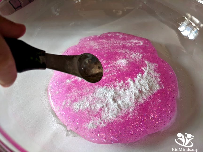 How to Make Slime in 5 Minutes With 3 Ingredients | KidMinds