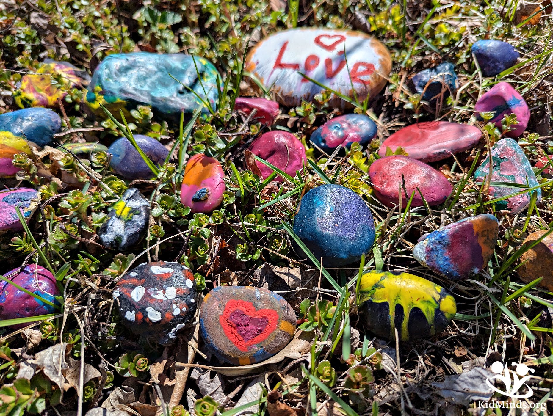 How to Make Hot Stone Crayons Art (Free PDF) | KidMinds