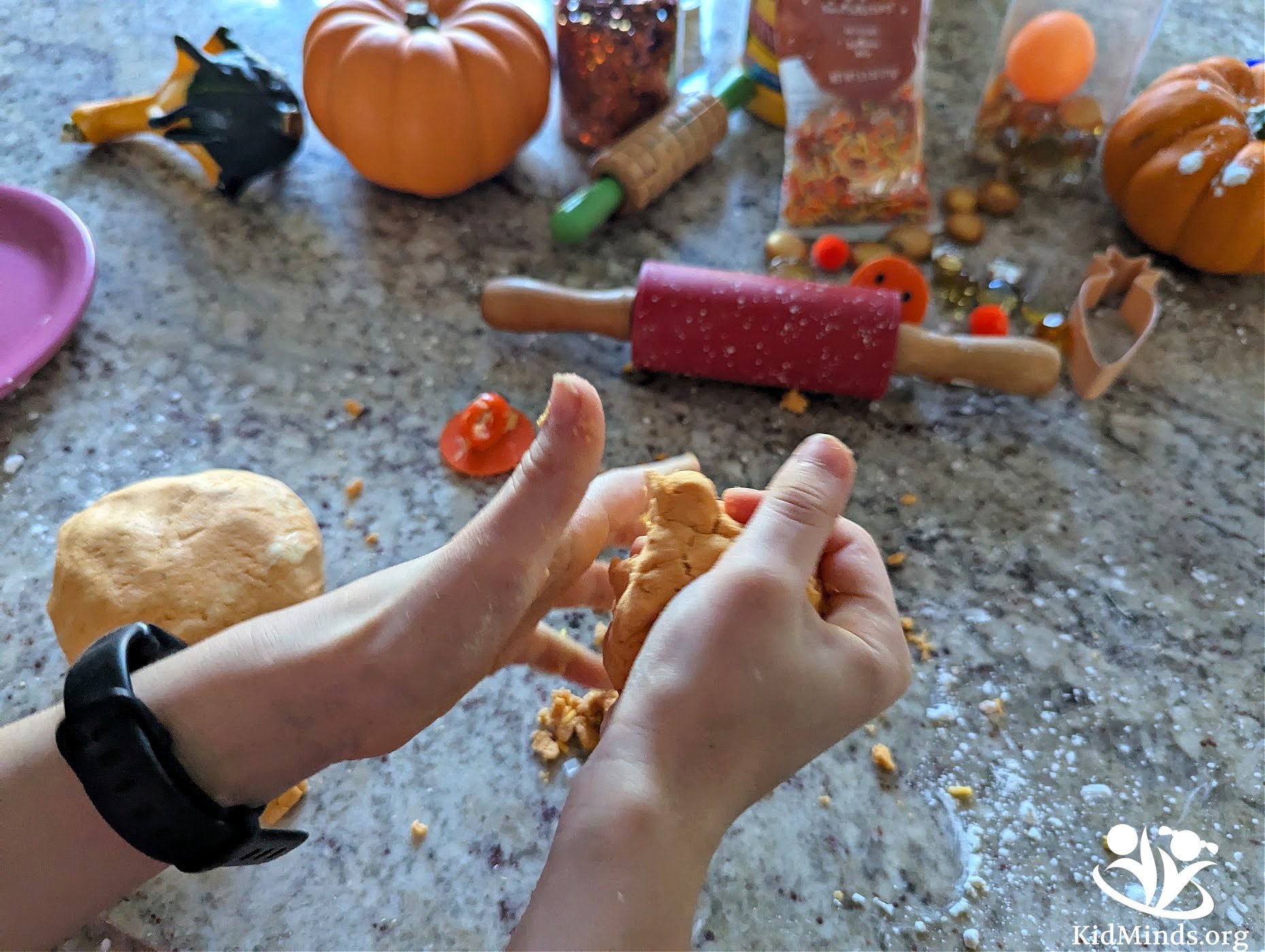 How to Make Pumpkin Playdough (2 Ingredients) | KidMinds